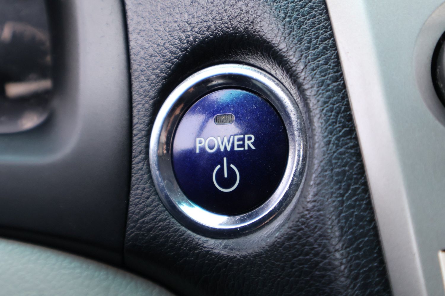 2011 Lexus RX 450h | Victory Motors of Colorado