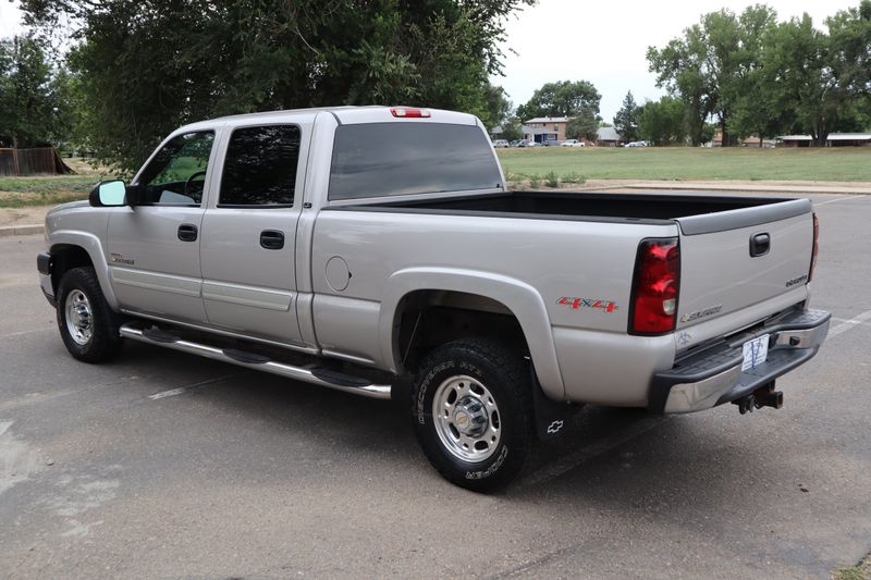 2004 Chevrolet Silverado 2500HD Photos