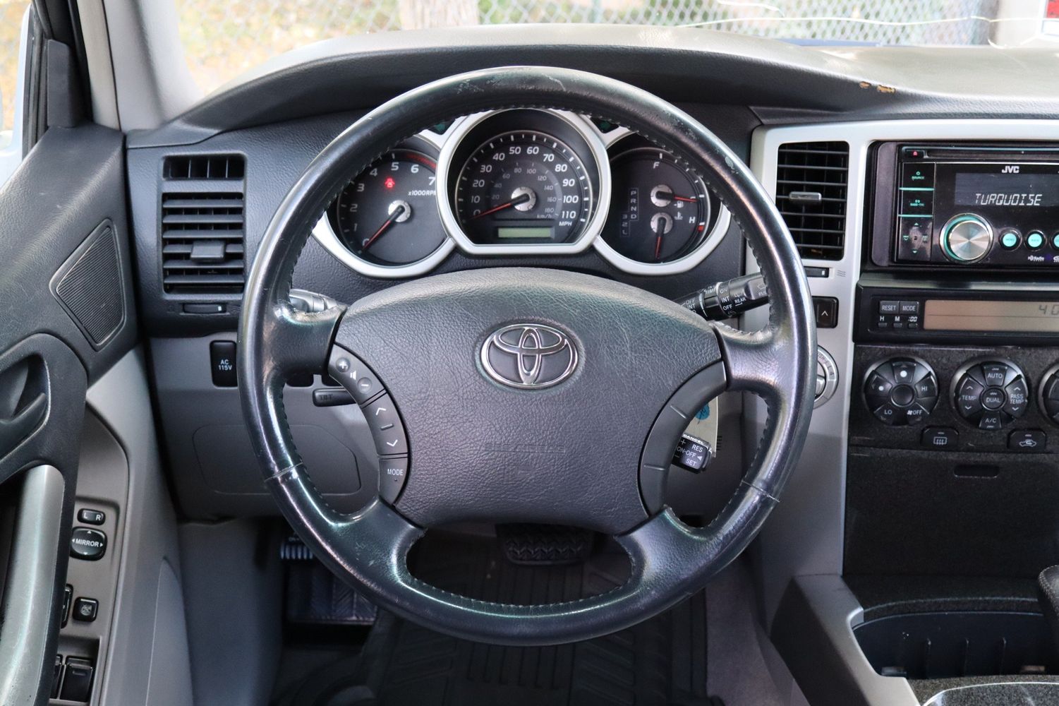 2004 Toyota 4Runner Limited | Victory Motors of Colorado