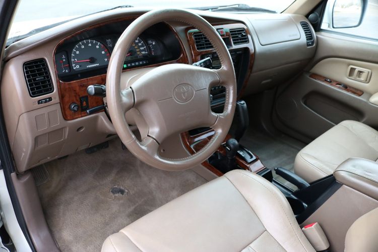 2000 Toyota 4Runner Limited | Victory Motors of Colorado