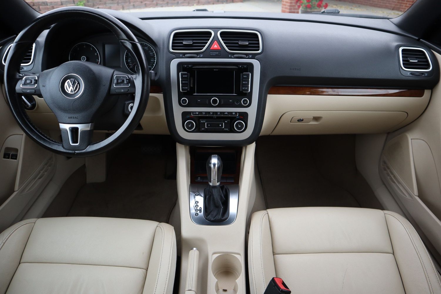 2012 Volkswagen Eos Executive SULEV | Victory Motors of Colorado