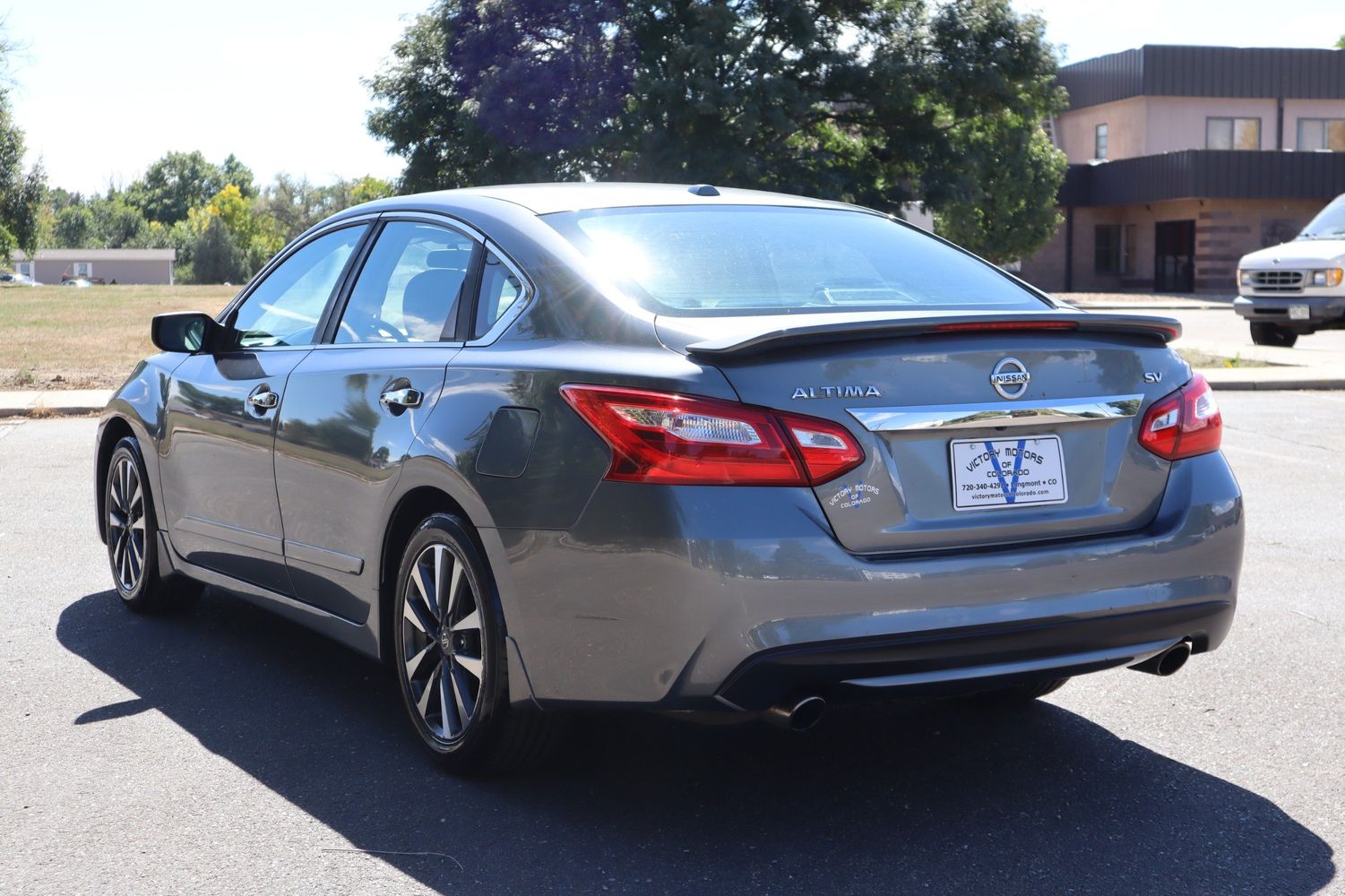 2016 Nissan Altima 2.5 SV | Victory Motors of Colorado