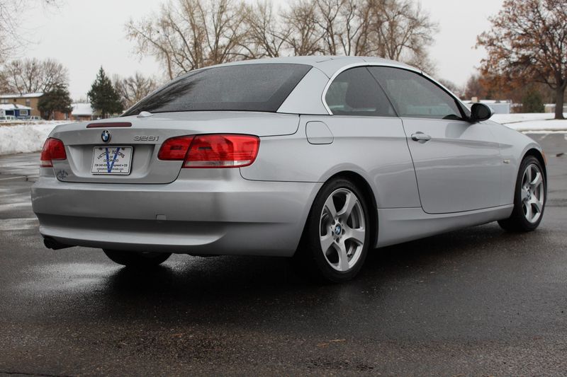 2007 BMW 328i Photos