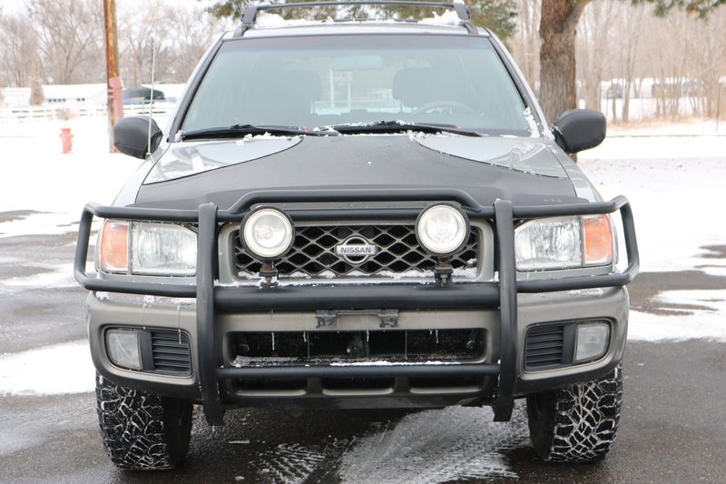 1999 Nissan Pathfinder Photos