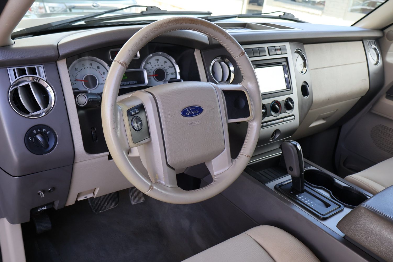 2010 Ford Expedition XLT | Victory Motors of Colorado