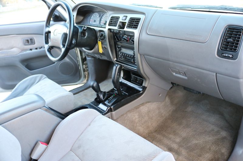 2001 Toyota 4Runner Photos