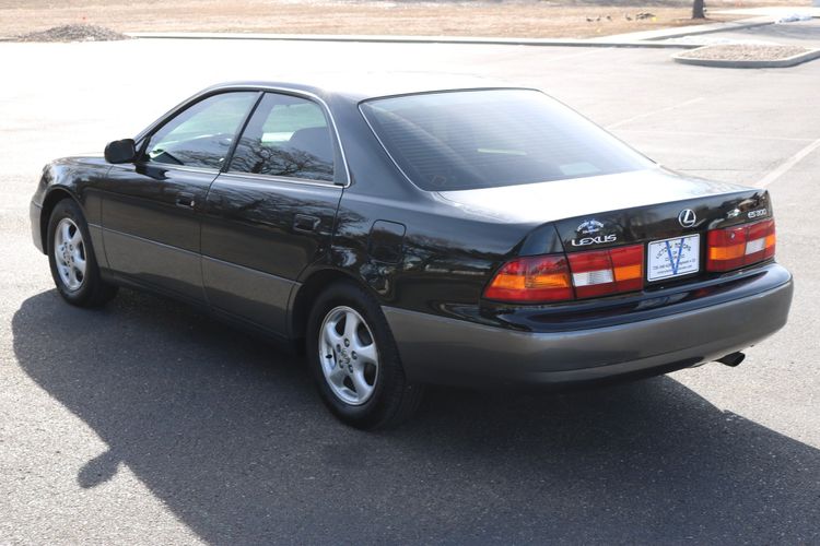 1999 Lexus ES 300 | Victory Motors of Colorado