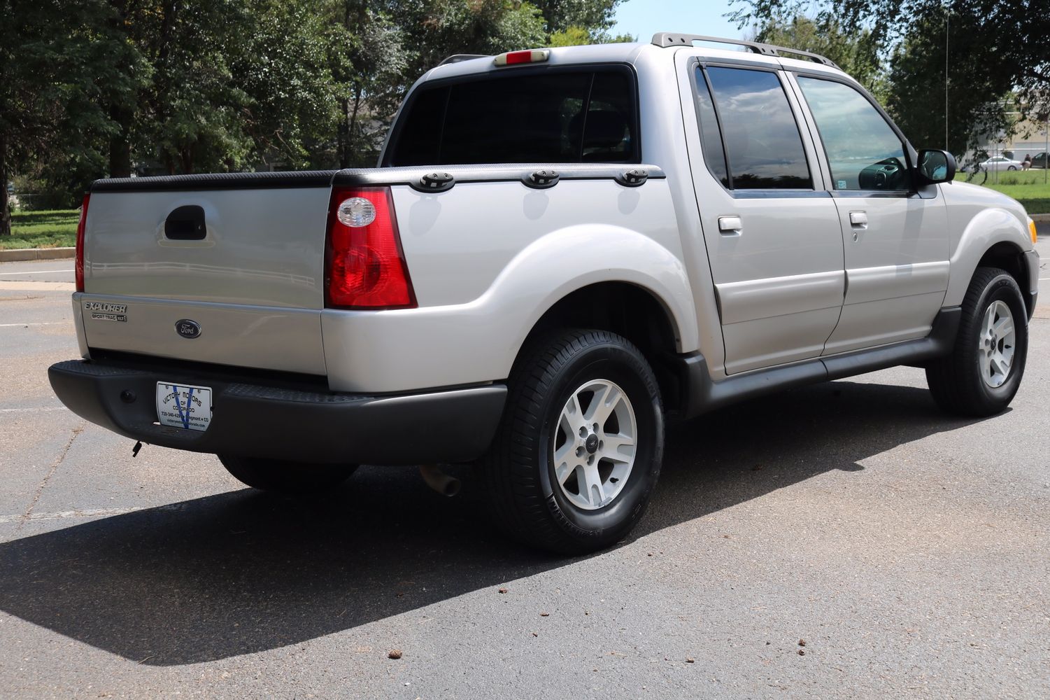 2005 Ford Explorer Sport Trac XLT | Victory Motors of Colorado