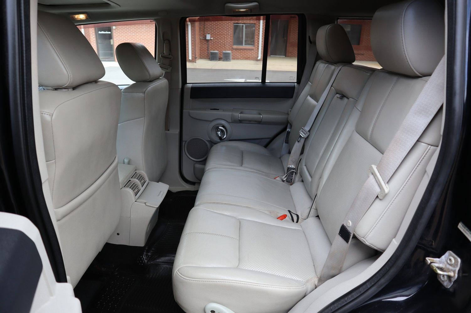 2006 Jeep Commander Limited | Victory Motors of Colorado