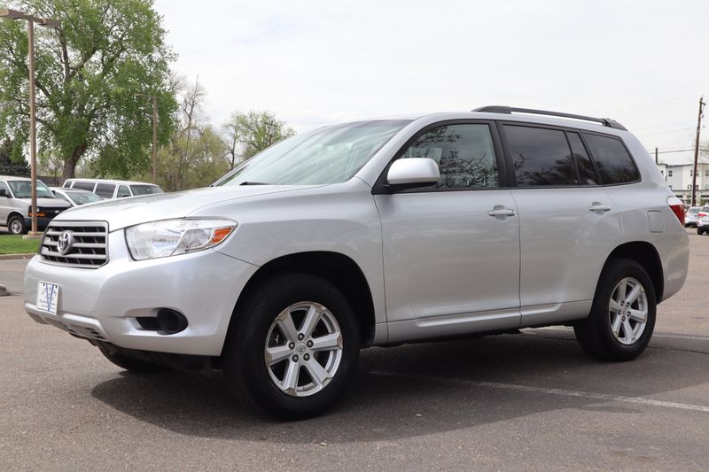 2010 Toyota Highlander Photos