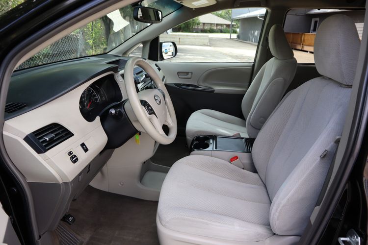 2012 Toyota Sienna LE 8-Passenger | Victory Motors of Colorado
