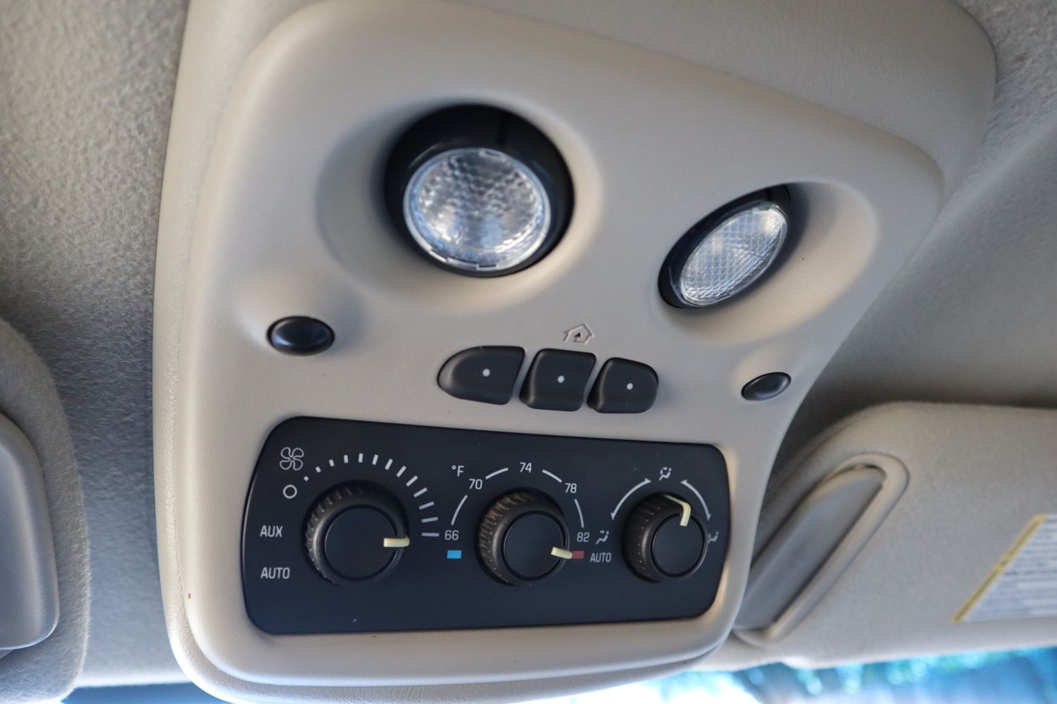 2003 Chevrolet Suburban 1500 | Victory Motors of Colorado