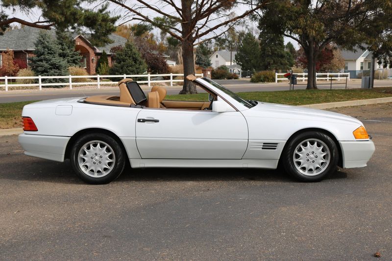 1990 Mercedes-Benz SL 300 Photos
