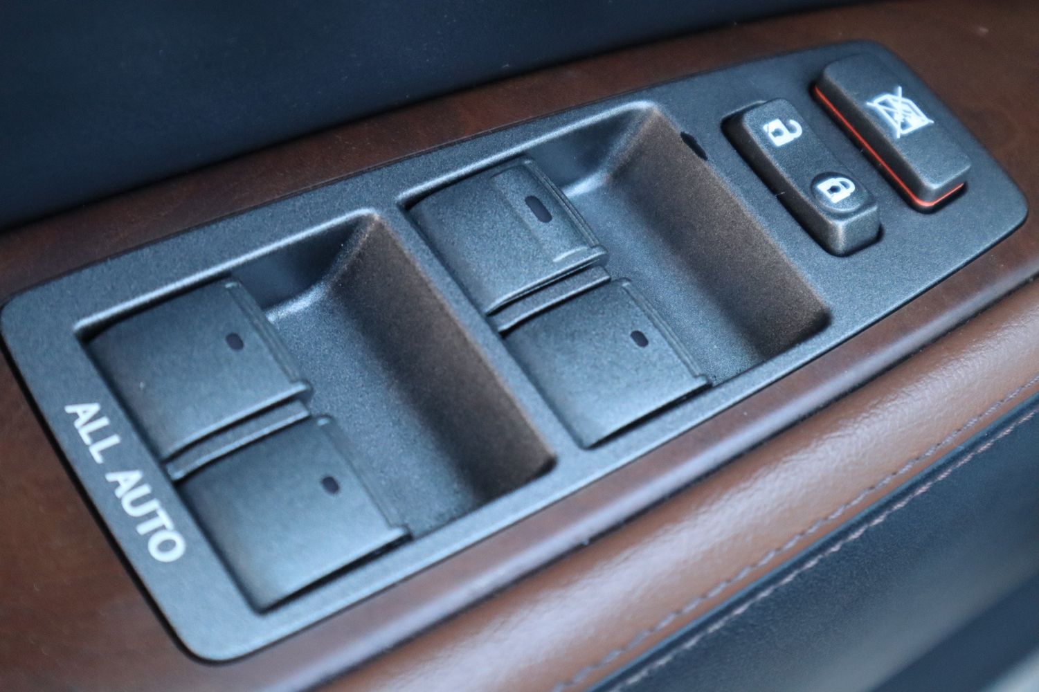 2012 Lexus LS 460 | Victory Motors of Colorado