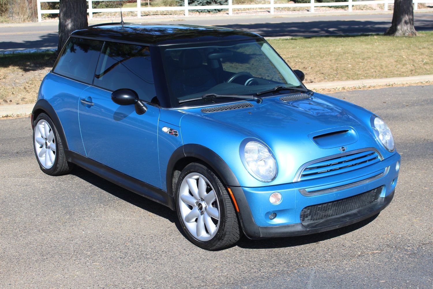 2002 MINI Cooper S | Victory Motors of Colorado