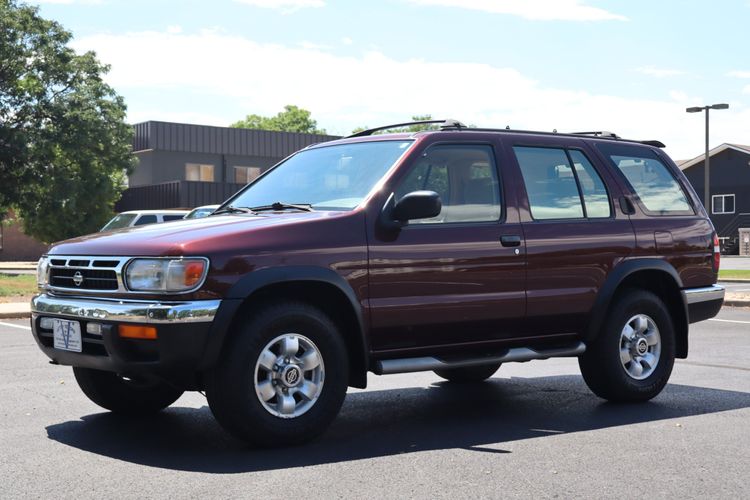 1998 Nissan Pathfinder SE | Victory Motors of Colorado
