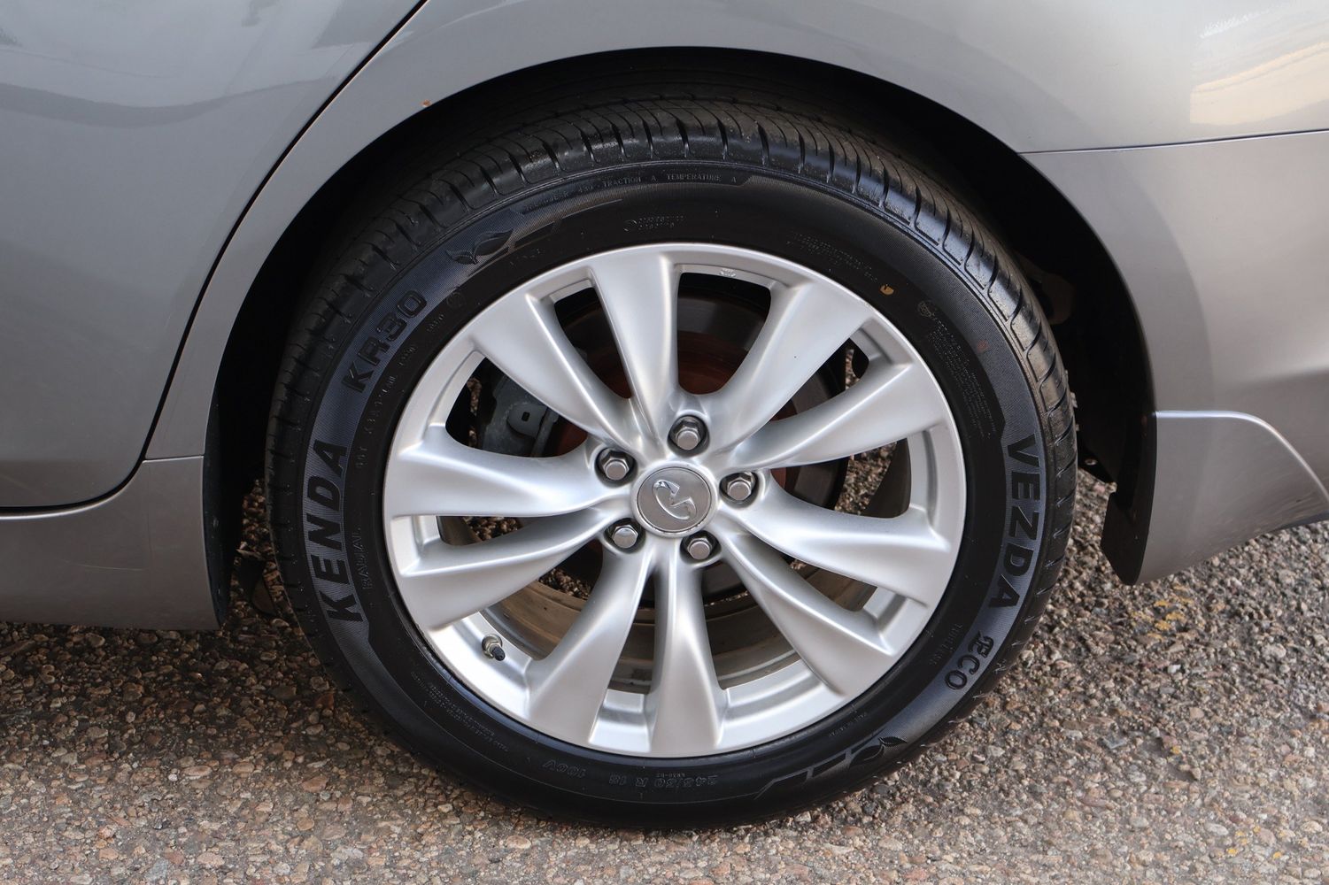 2011 INFINITI M56 x | Victory Motors of Colorado