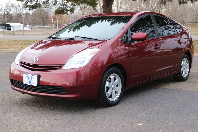 2004 Toyota Prius Photos