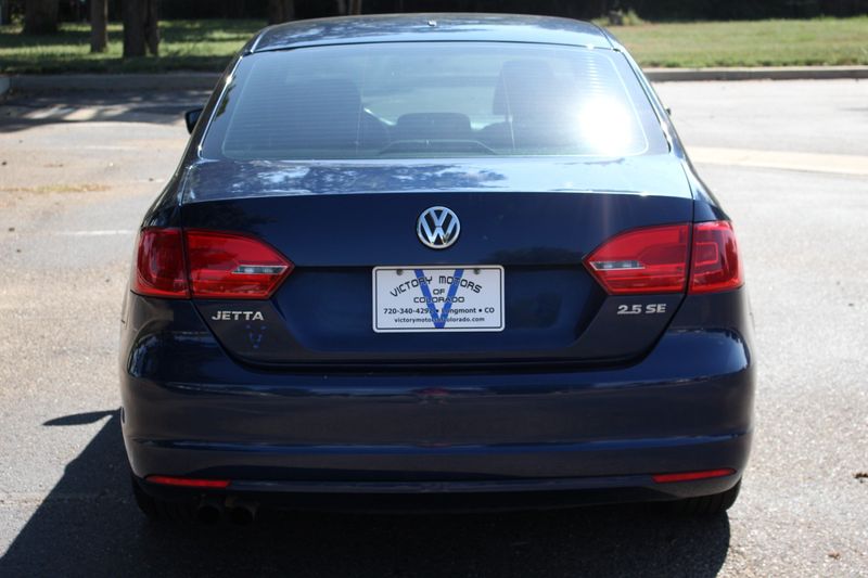 2013 Volkswagen Jetta Photos