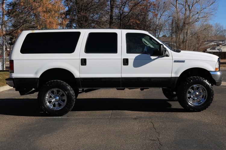2004 Ford Excursion XLT | Victory Motors of Colorado