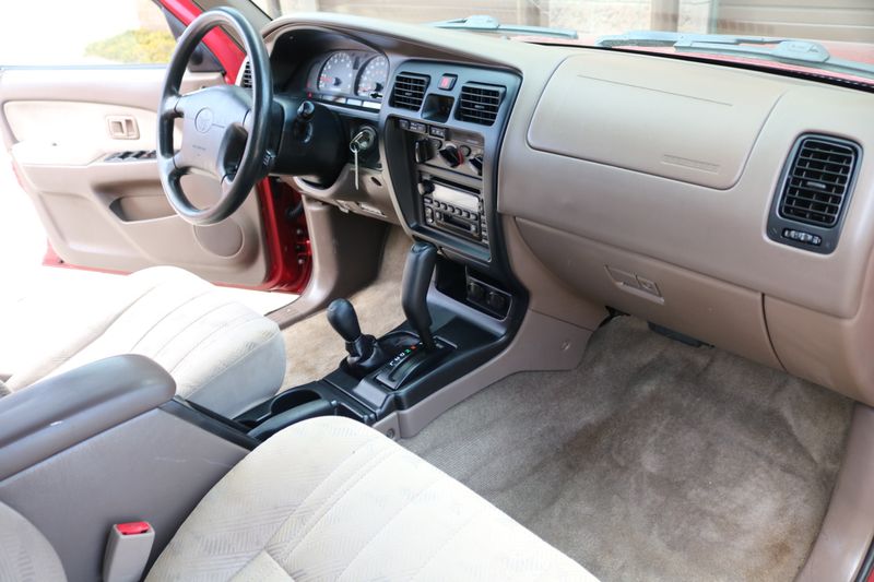 2002 Toyota 4Runner Photos