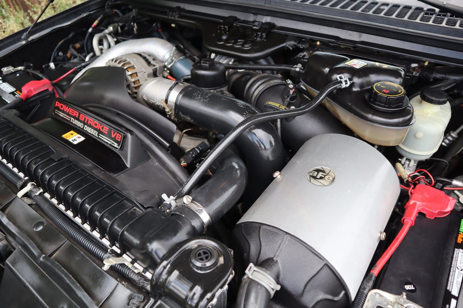 2005 Ford F-250 Super Duty Lariat | Victory Motors of Colorado