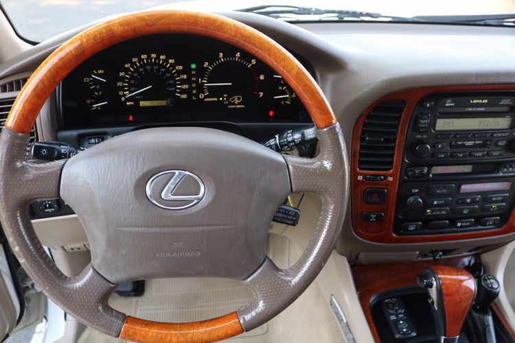 2001 Lexus LX 470 Base | Victory Motors of Colorado