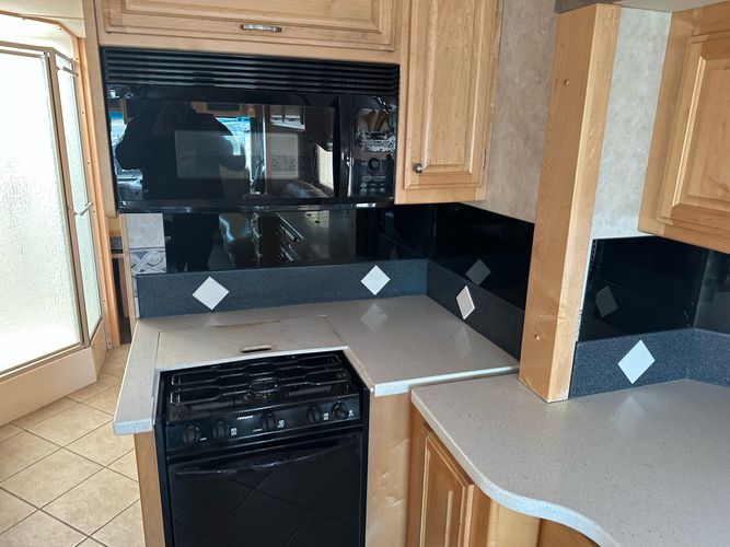 2003 Freightliner XC Chassis | Country Truck & Auto