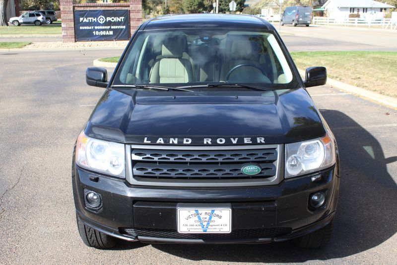 2012 Land Rover LR2 Photos
