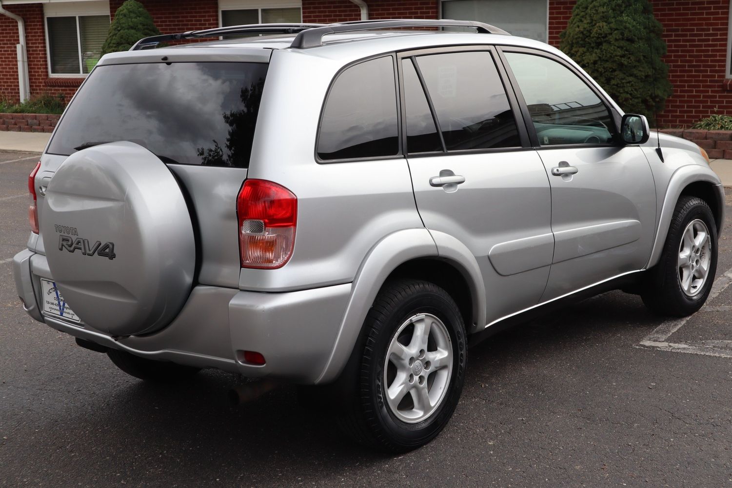 2002 Toyota RAV4 Base | Victory Motors of Colorado