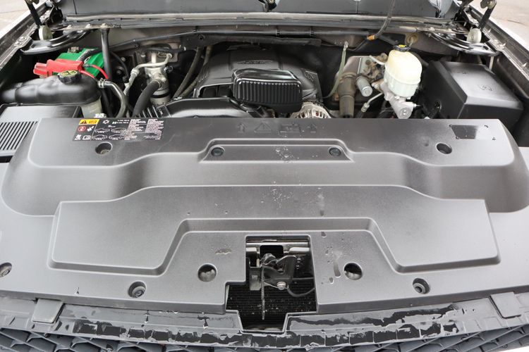 2014 Chevrolet Silverado 3500HD LT | Victory Motors of Colorado