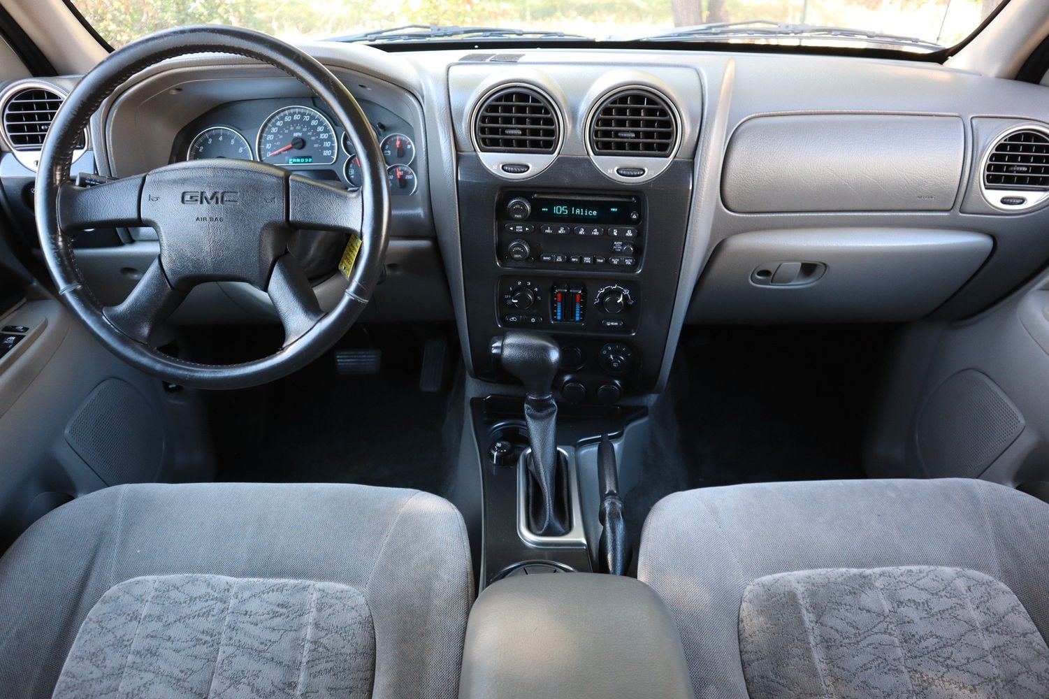 2004 GMC Envoy XL SLE | Victory Motors of Colorado