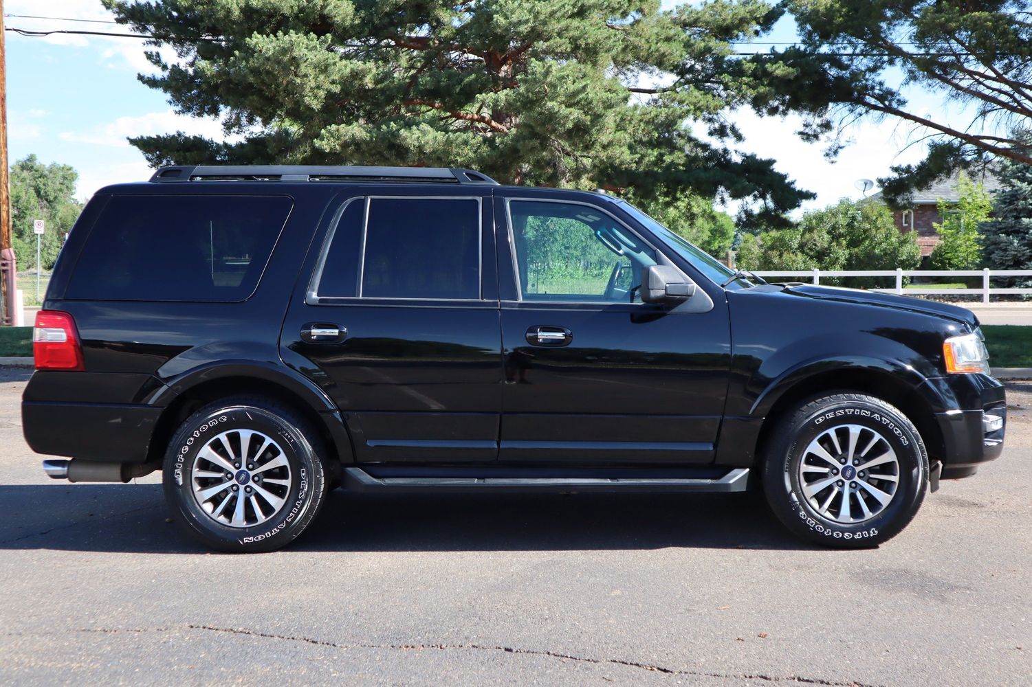 2017 Ford Expedition XLT | Victory Motors of Colorado