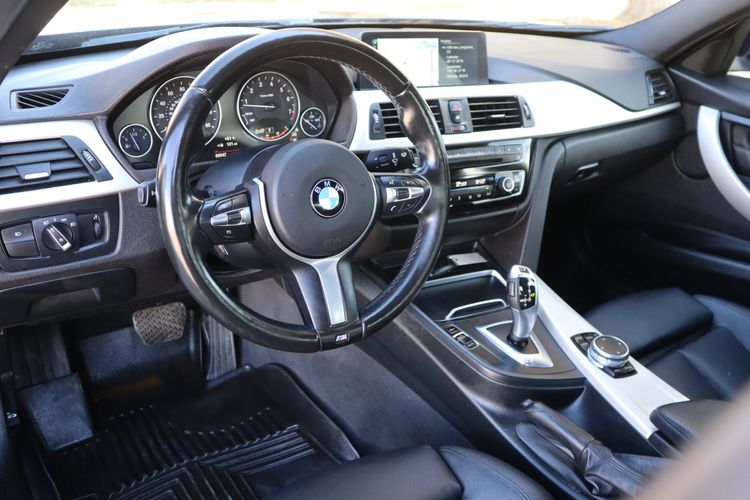 2016 BMW 3 Series 320i xDrive | Victory Motors of Colorado