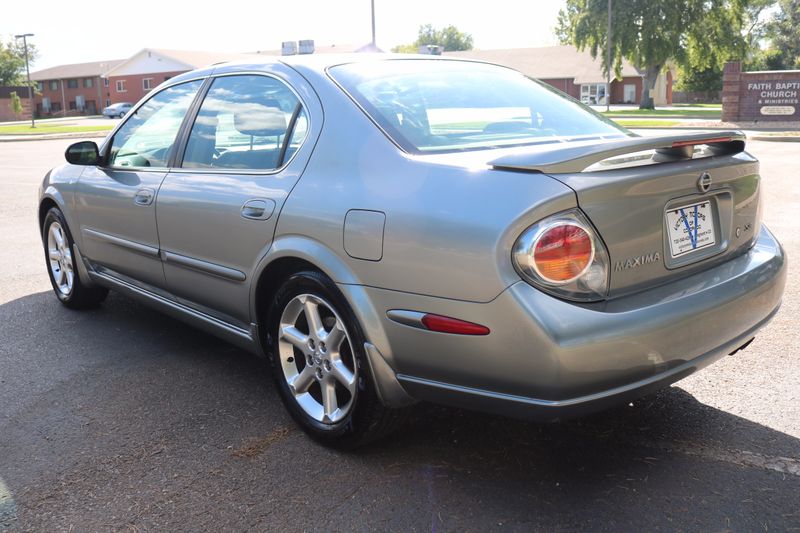 2003 Nissan Maxima Photos