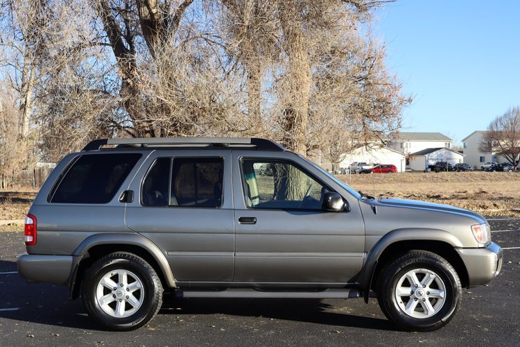2003 Nissan Pathfinder SE | Victory Motors of Colorado