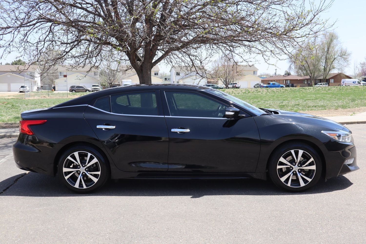 2016 Nissan Maxima Platinum | Victory Motors of Colorado