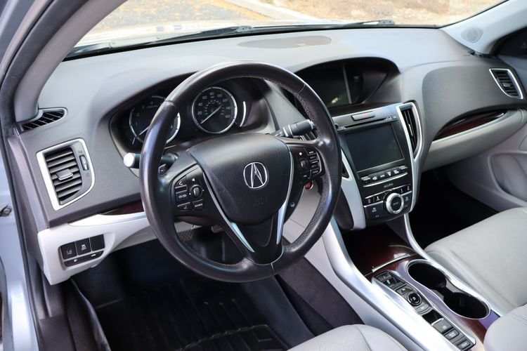 2016 Acura TLX SH-AWD V6 w/Tech | Victory Motors of Colorado