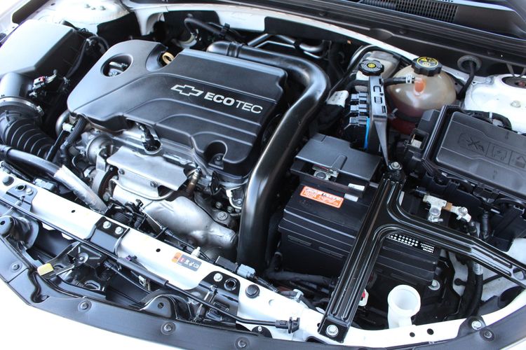 2016 Chevrolet Malibu LT | Victory Motors of Colorado