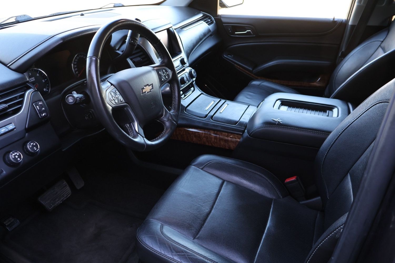 2016 Chevrolet Suburban LTZ | Victory Motors of Colorado