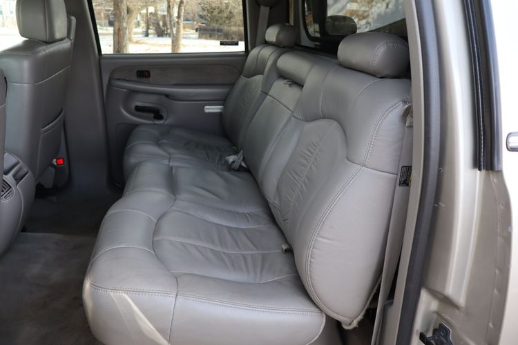 2001 GMC Sierra 2500HD SL | Victory Motors of Colorado