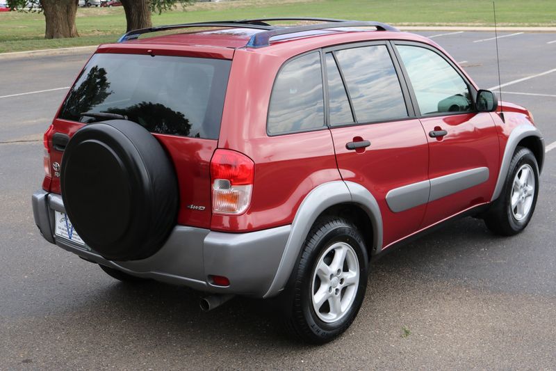 2002 Toyota RAV4 Photos