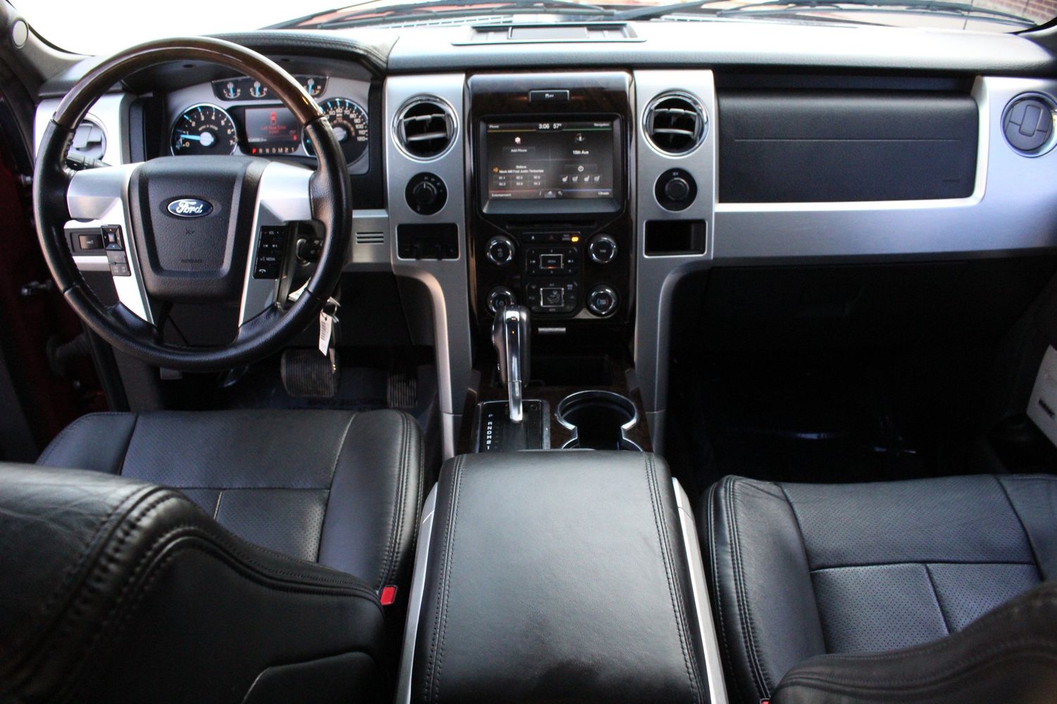 2014 Ford F-150 Platinum | Victory Motors of Colorado