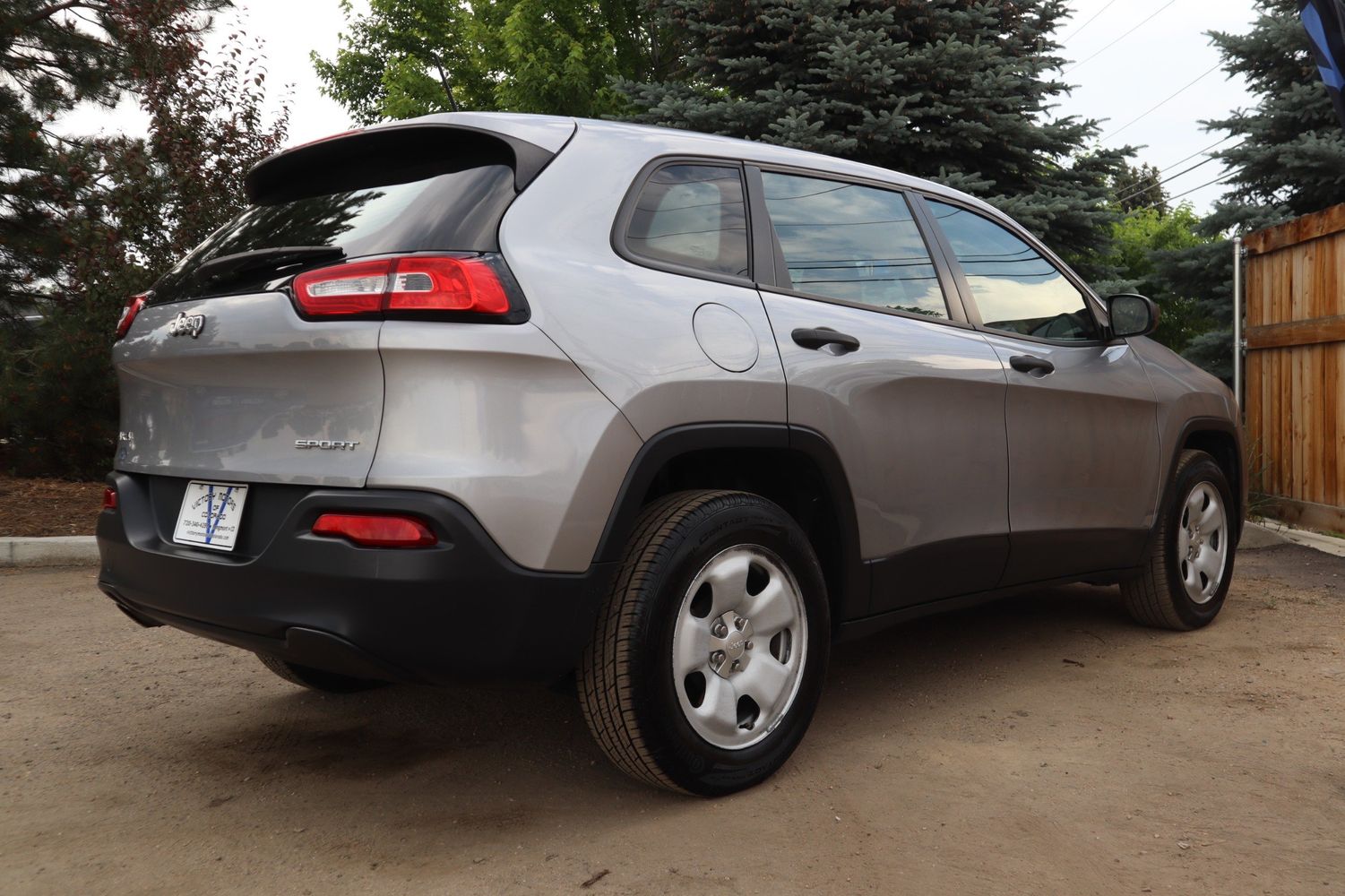 2014 Jeep Cherokee Sport | Victory Motors of Colorado