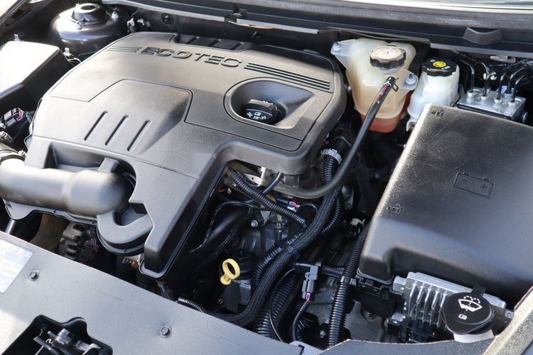 2011 Chevrolet Malibu LT | Victory Motors of Colorado