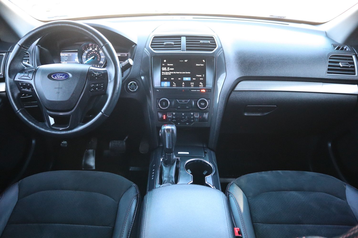 2018 Ford Explorer XLT | Victory Motors of Colorado