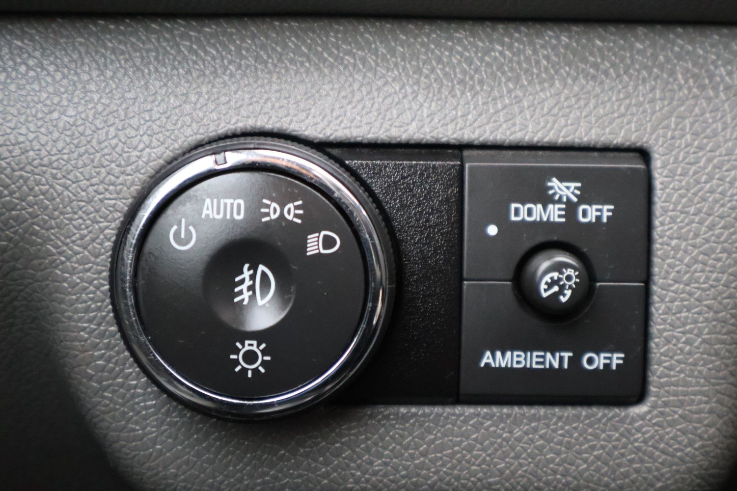 2015 Chevrolet Traverse LTZ | Victory Motors of Colorado