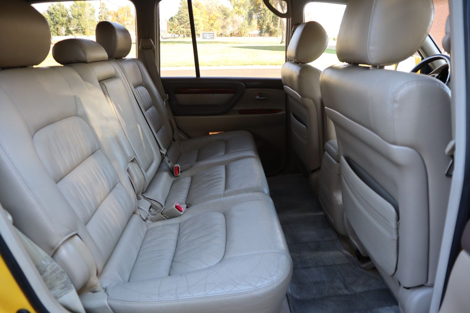 2001 Lexus LX 470 Base | Victory Motors of Colorado