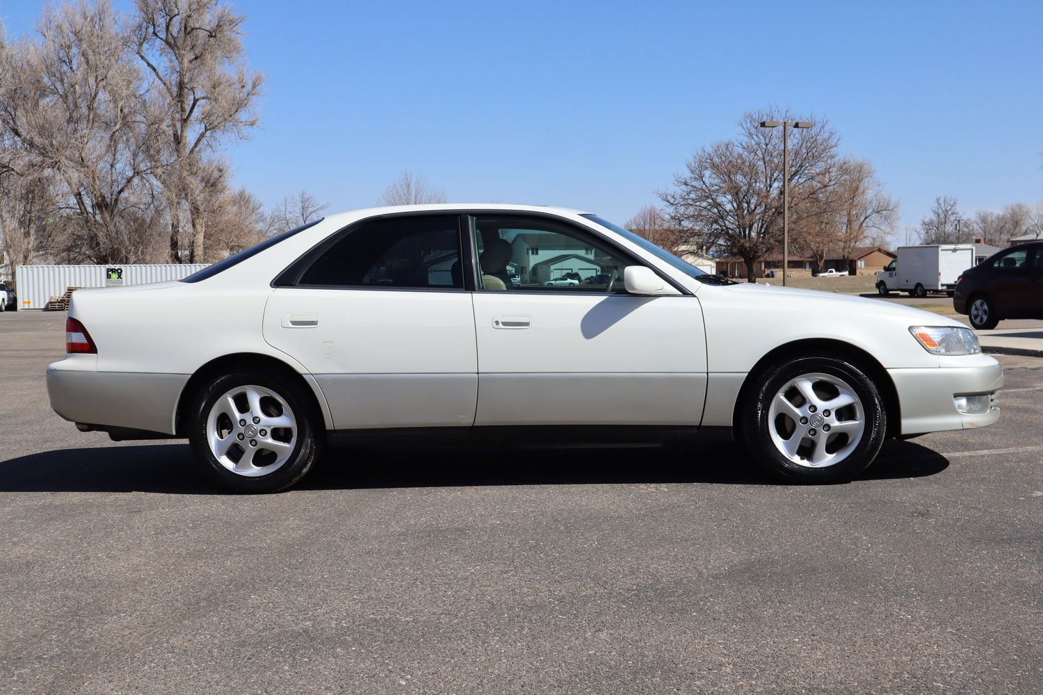 2001 Lexus ES 300 Base | Victory Motors of Colorado