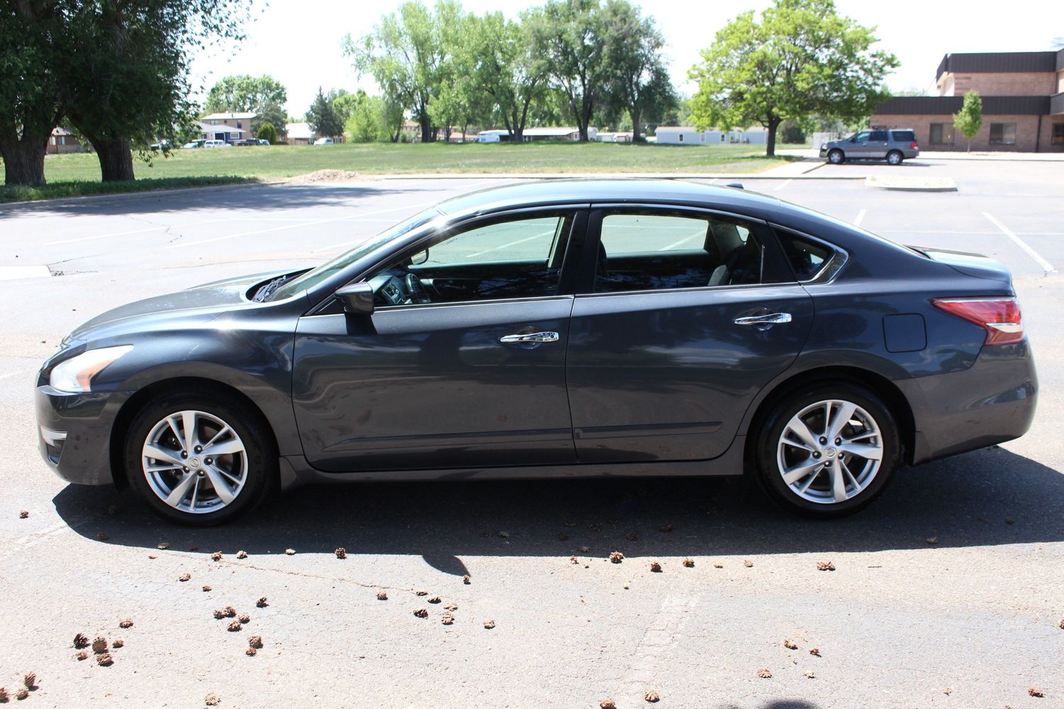 2013 Nissan Altima 2.5 SV | Victory Motors of Colorado